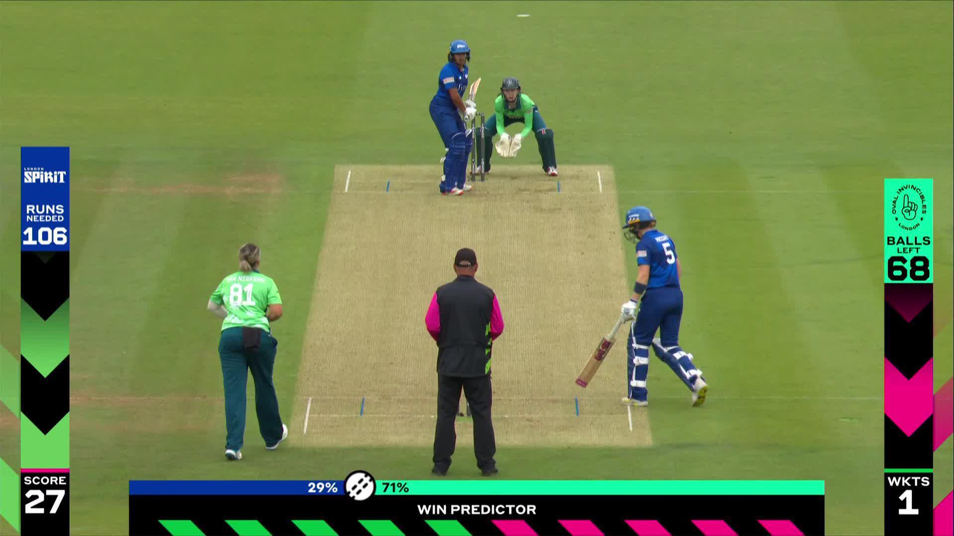 Eva Gray pulls off great catch