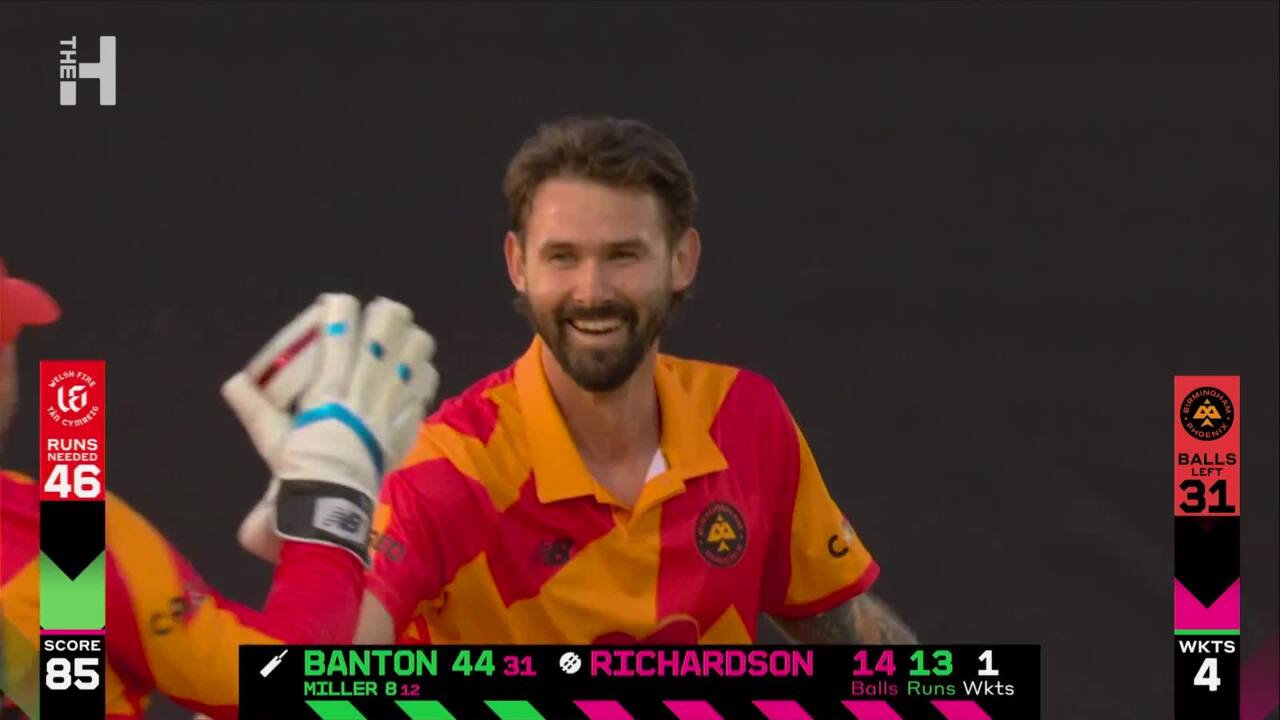 Kane Richardson bowls amazing set