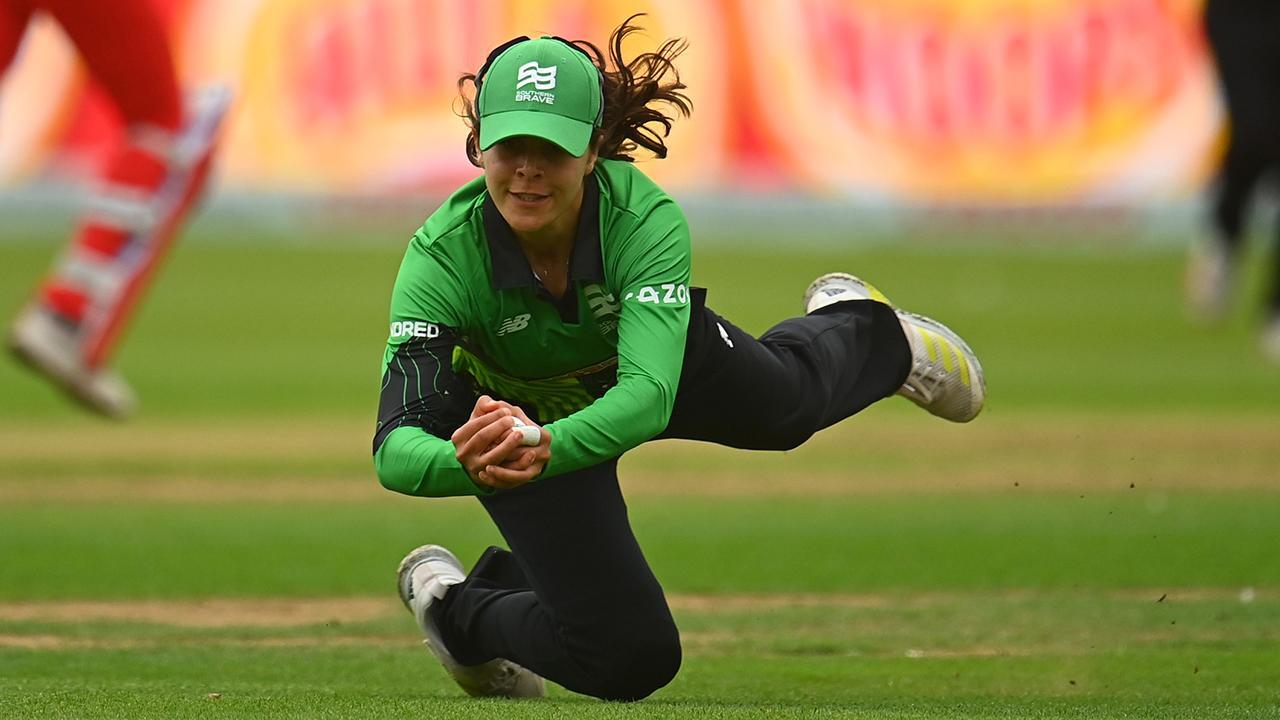 Maia Bouchier takes excellent overhead catch