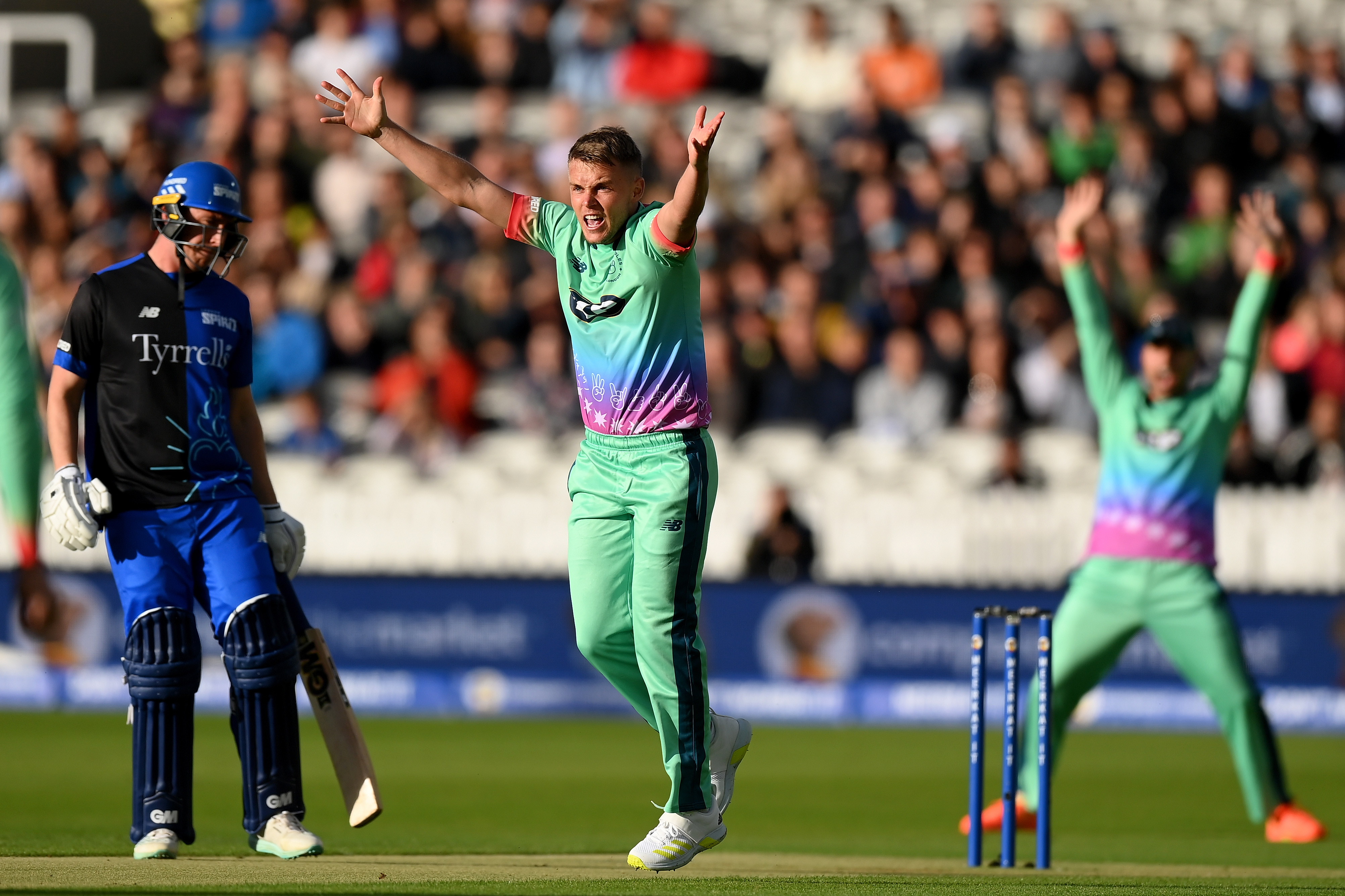 Sam Curran takes a brilliant catch