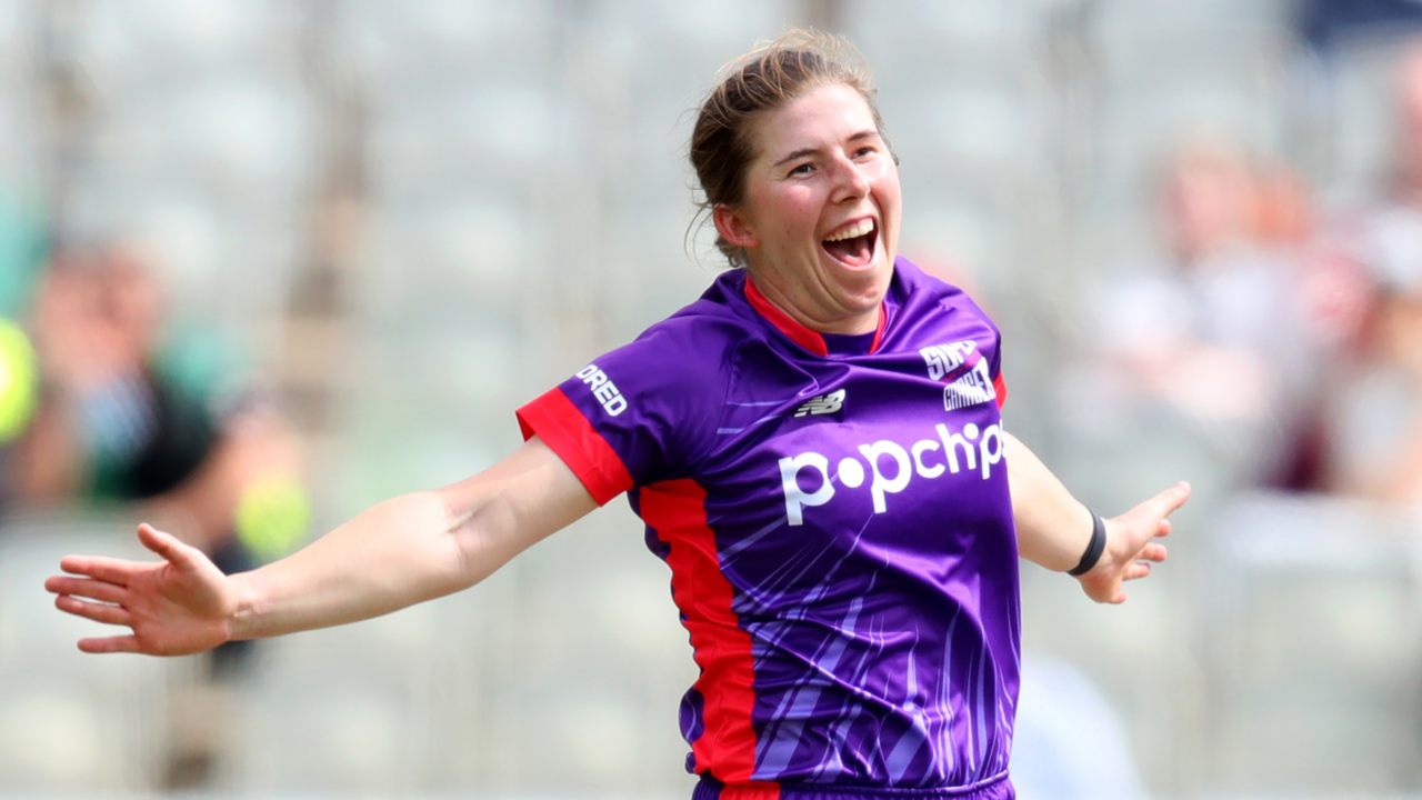 Georgia Wareham takes three cheap wickets