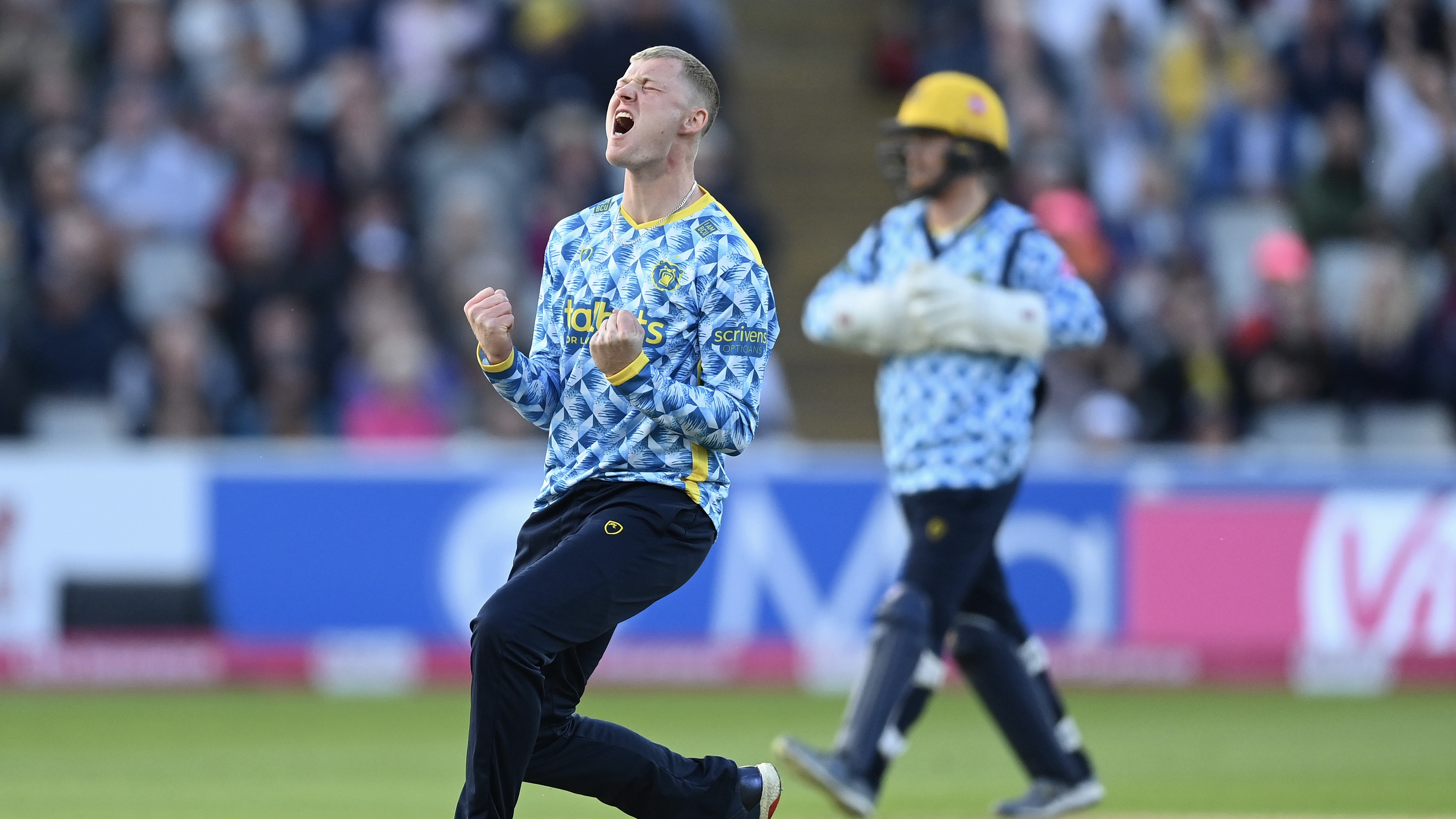 Highlights | Birmingham Bears fight back to defeat Nottinghamshire Outlaws