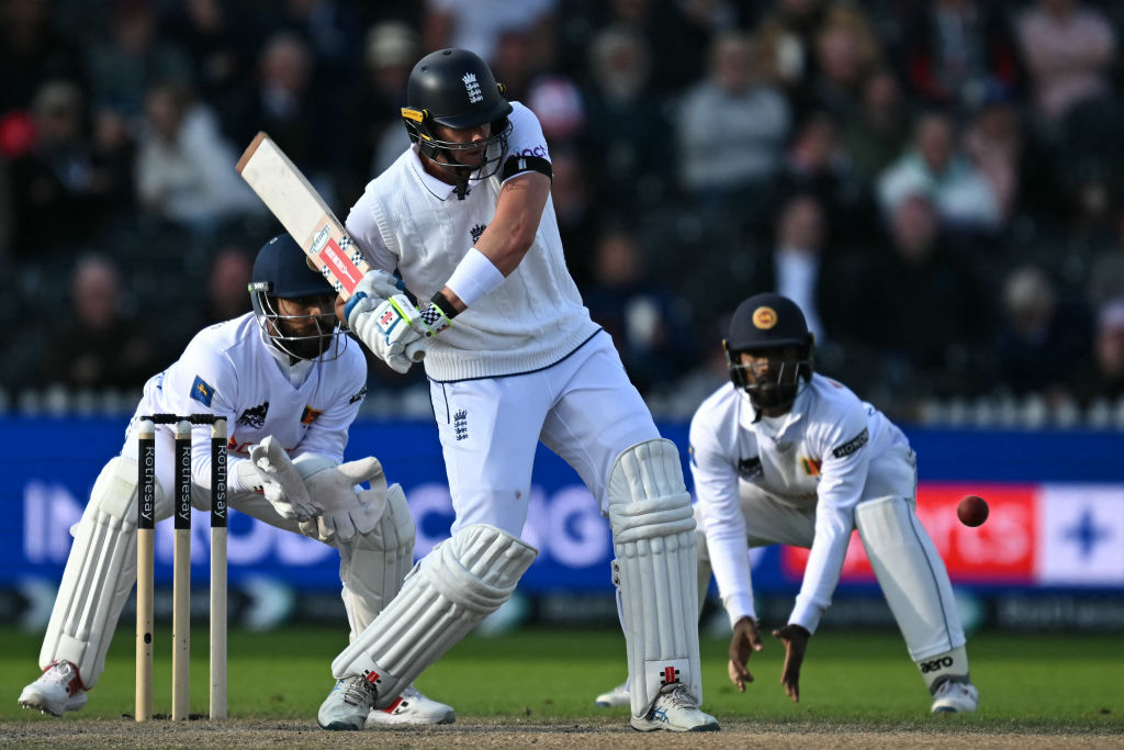 Jamie Smith Hits For Six