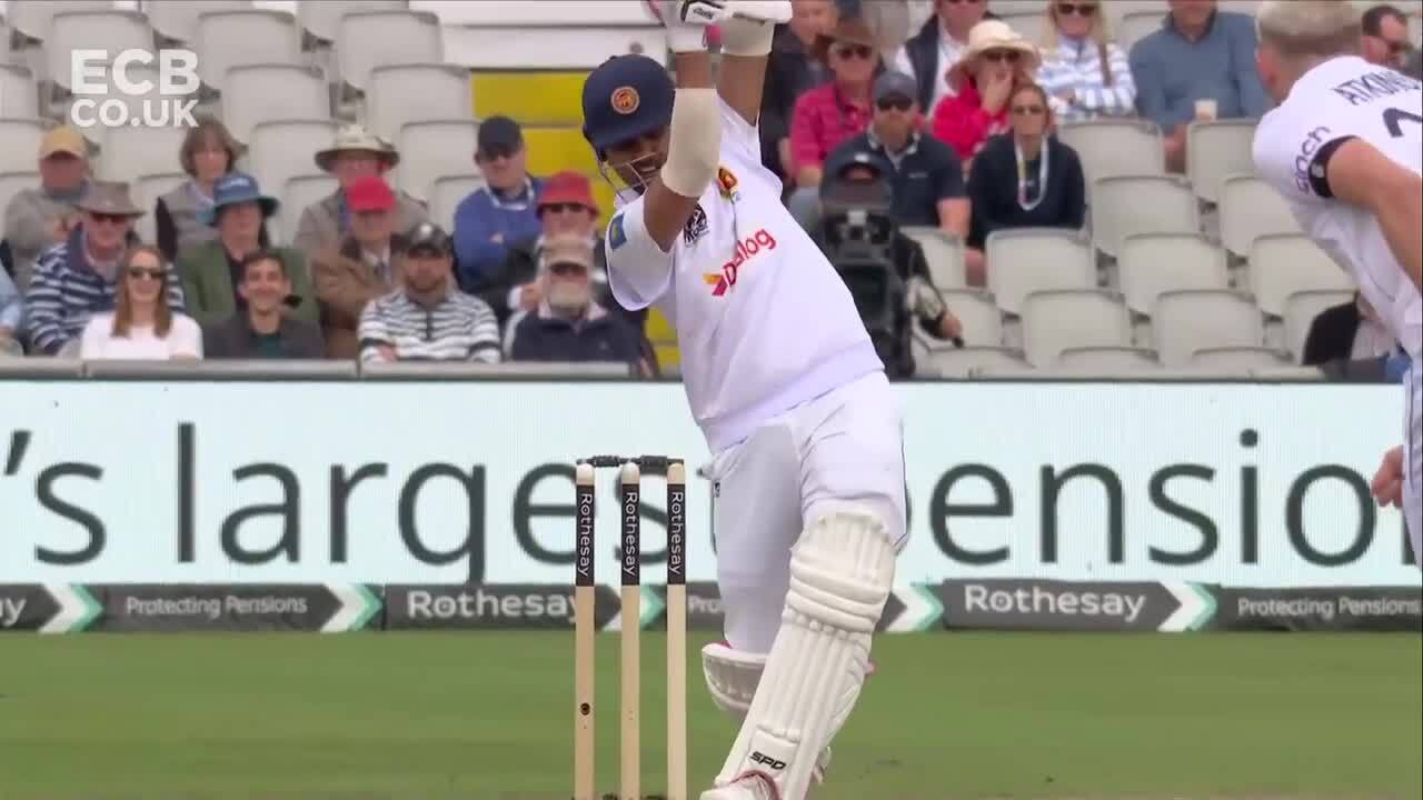 Dinesh Chandimal Four