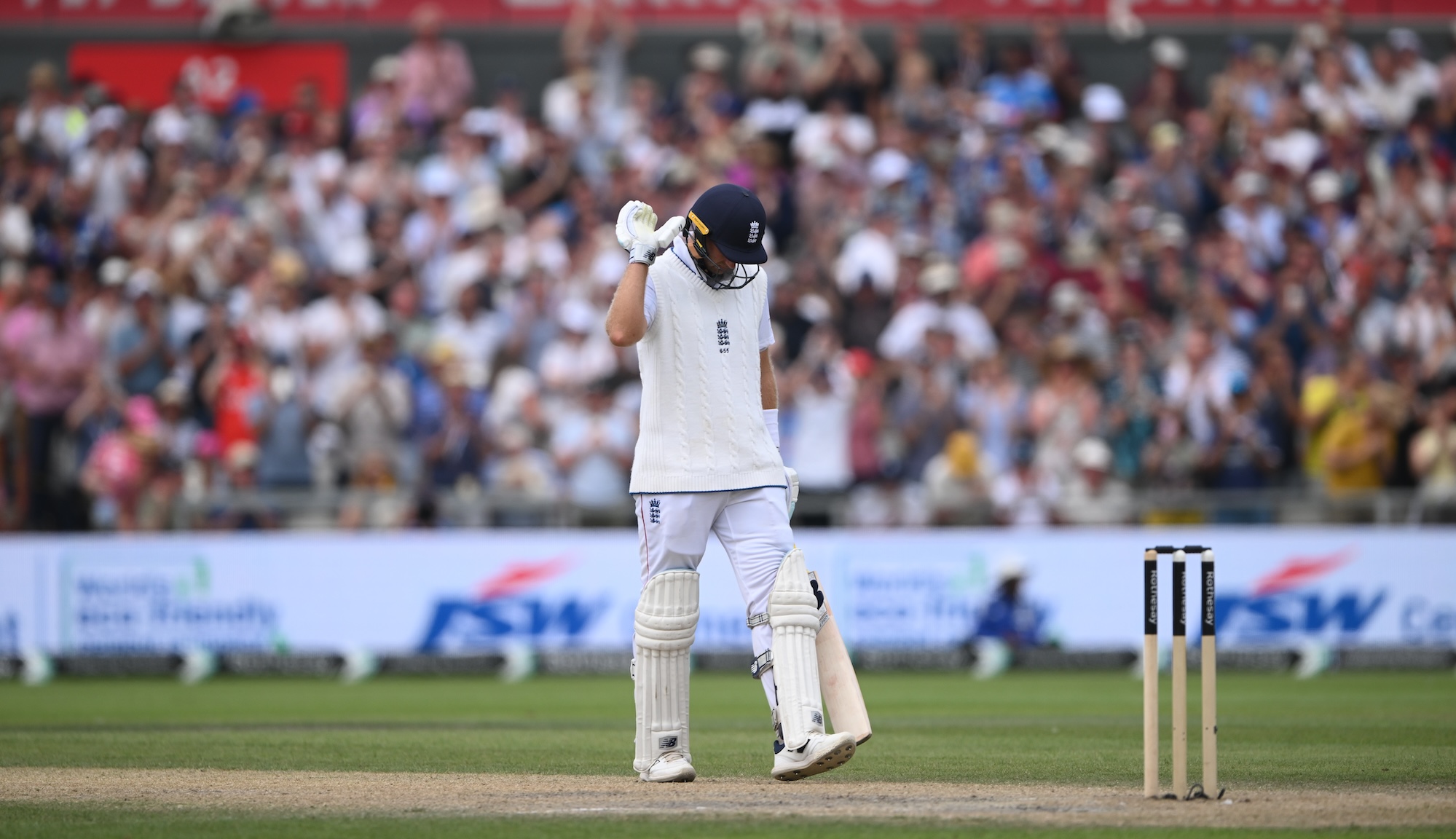 Joe Root moves past Ricky Ponting into second on the all-time Test runs ...